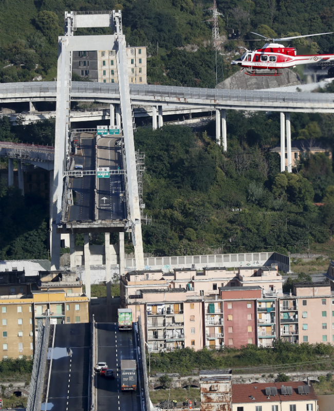 Before and after photos of Genoa bridge collapse | Stuff.co.nz