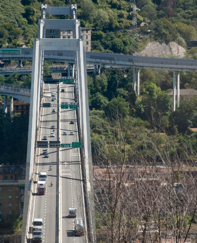 Before and after photos of Genoa bridge collapse | Stuff.co.nz