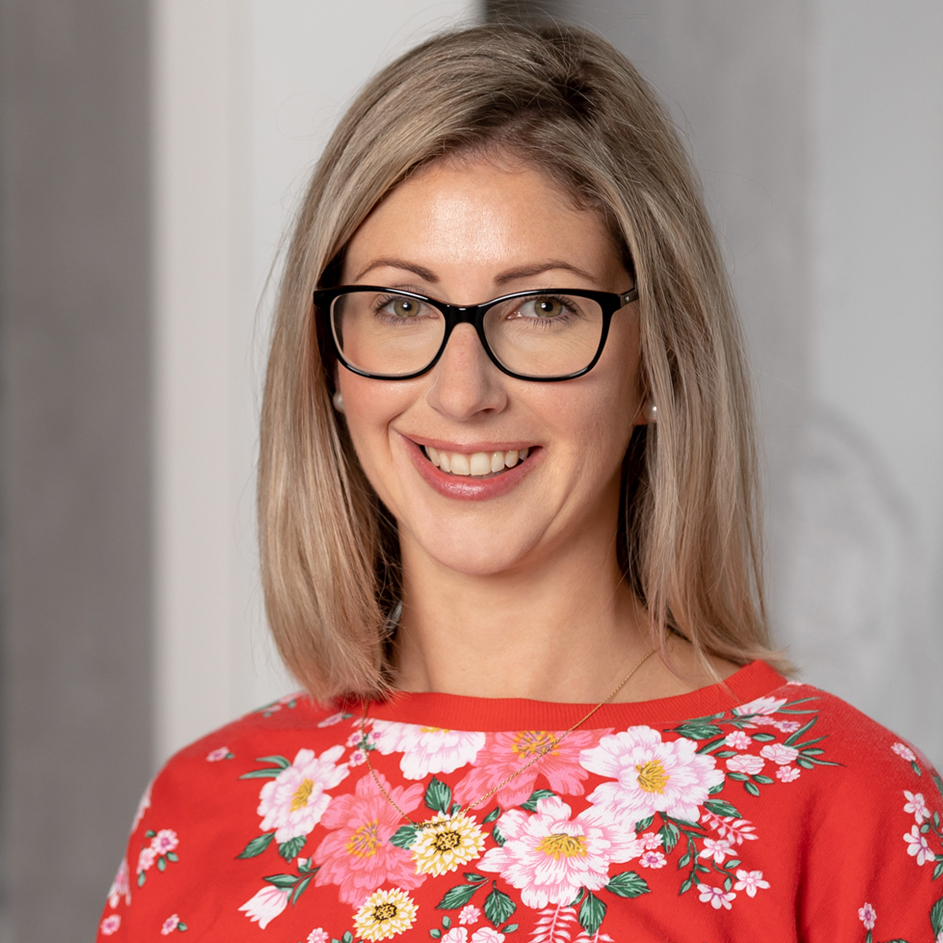 Felicity Hill's Instagram, Twitter & Facebook on IDCrawl