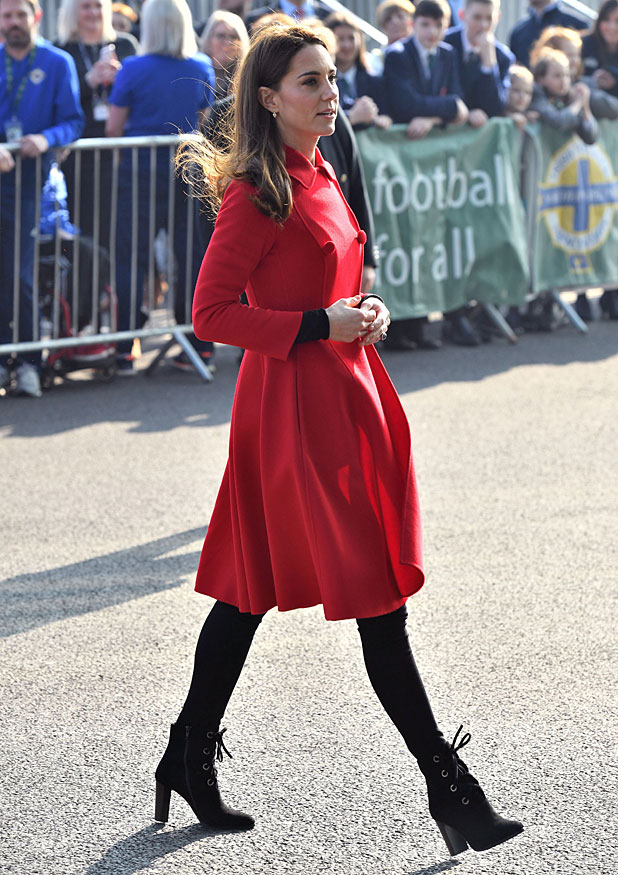 Prince William and Kate show off football skills on surprise Northern ...